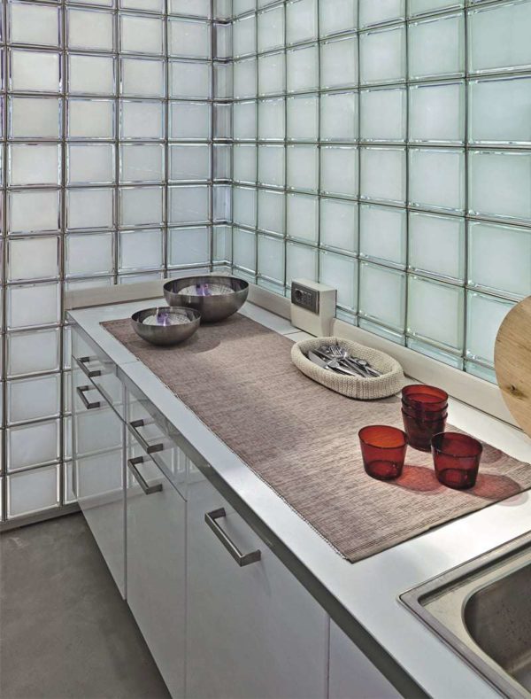A bright corner | Glass blocks | Seves Glassblock