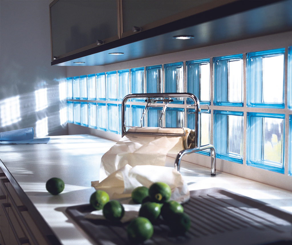 Modern feel for a urban flat | Glass blocks | Seves Glassblock